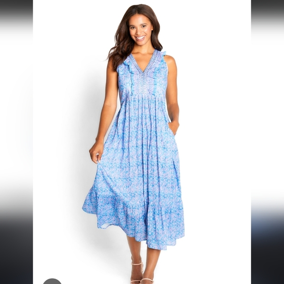 bella tu | Dresses | Floral Blue Maxi Dress | Poshmark